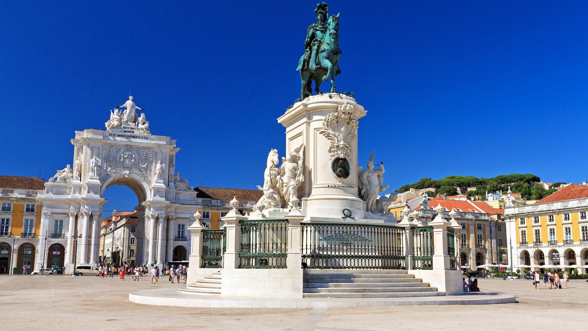 Geniet van een stedentrip naar Lissabon in een 4*-hotel incl. vlucht en ... Geniet van een stedentrip naar Lissabon in een 4*-hotel incl. vlucht en ...